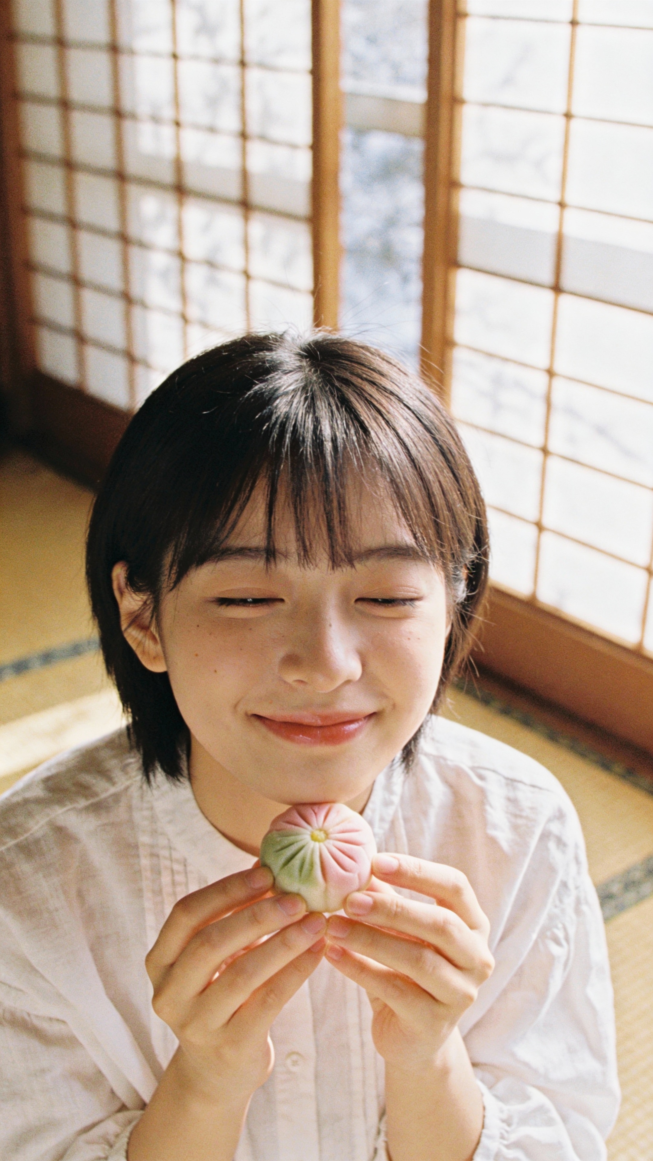 First Encounter with Sweetness | chichi-pui（ちちぷい）AIグラビア・AIフォト専用の投稿＆生成サイト